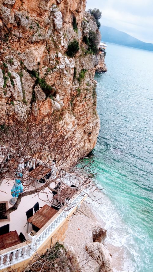 WLORA – CIEKAWE MIEJSCA, KTÓRE MUSICIE ZOBACZYĆ - Albania po polsku