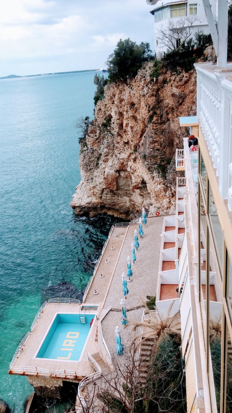 WLORA – CIEKAWE MIEJSCA, KTÓRE MUSICIE ZOBACZYĆ - Albania po polsku