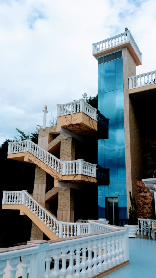 WLORA – CIEKAWE MIEJSCA, KTÓRE MUSICIE ZOBACZYĆ - Albania po polsku