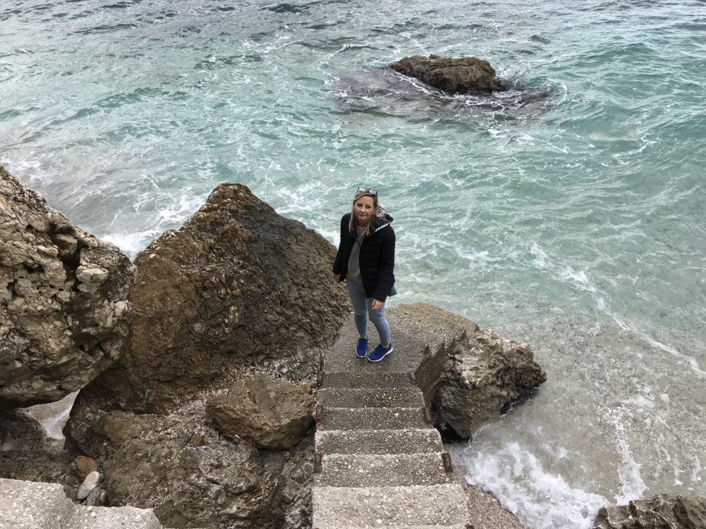 WLORA – CIEKAWE MIEJSCA, KTÓRE MUSICIE ZOBACZYĆ - Albania po polsku